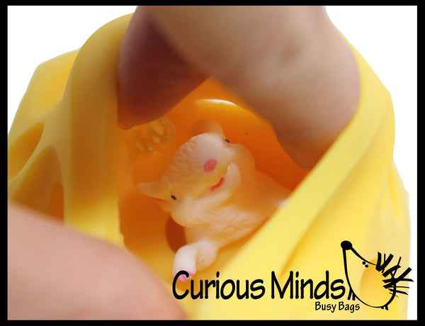 Mouse and Cheese Stretchy Fidget Toy | Curious Minds Busy Bags